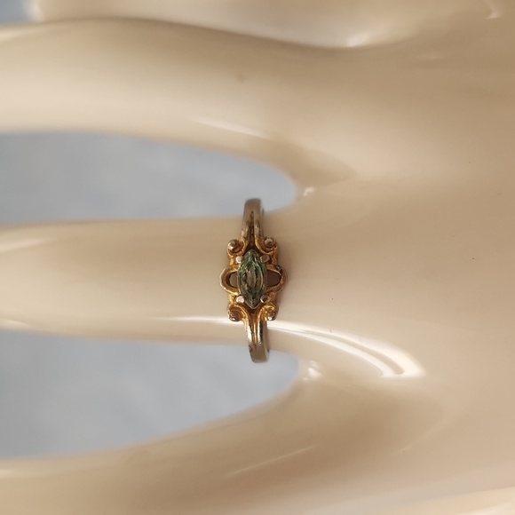 Jewelry | Vintage Pale Green Singlet Ring | Poshmark